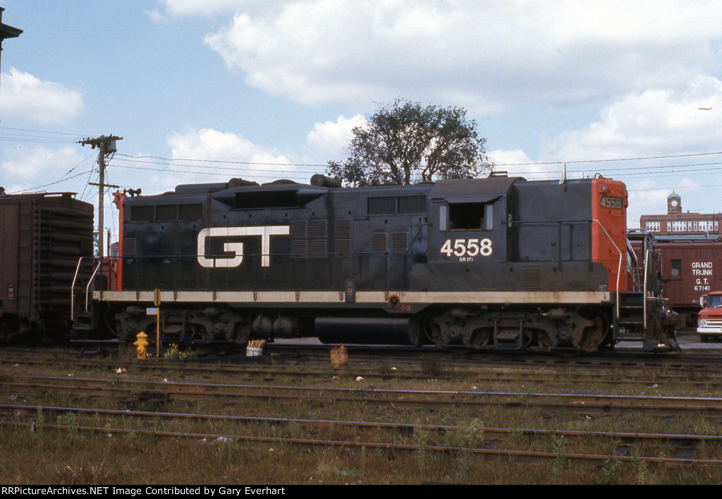 GTW GP9 #4558 - Grand Trunk Western